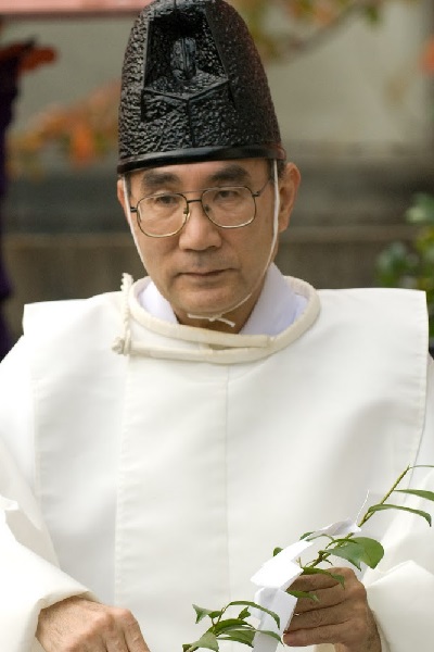 shinto priest - Tag - Character - AniDB